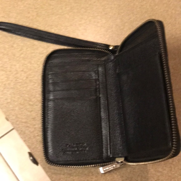 Danier | Bags | Danier Beautiful Real Leather Walletwristlet | Poshmark